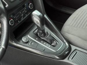 Sarkans Ford Focus 2015 Rēzekne, ar dzinēja tilpumu 1.00 L un nobraukumu 217 tūkst. km par 5150 €, foto 15 vietnē AUTOMOTO.COM.LV