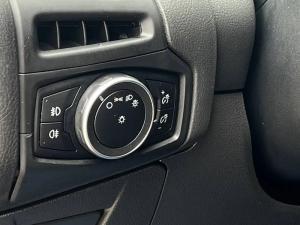 Sarkans Ford Focus 2015 Rēzekne, ar dzinēja tilpumu 1.00 L un nobraukumu 217 tūkst. km par 5150 €, foto 21 vietnē AUTOMOTO.COM.LV