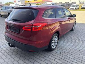 Red Ford Focus 2015 in Klaipeda, with an engine capacity of 1.50 L and mileage of 214 thousand km for 5500 €, photo 4 on AUTOMOTO.COM.LV