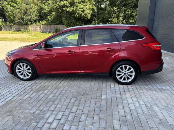 Red Ford Focus 2015 in Klaipeda, with an engine capacity of 1.50 L and mileage of 214 thousand km for 5500 €, photo 6 on AUTOMOTO.COM.LV
