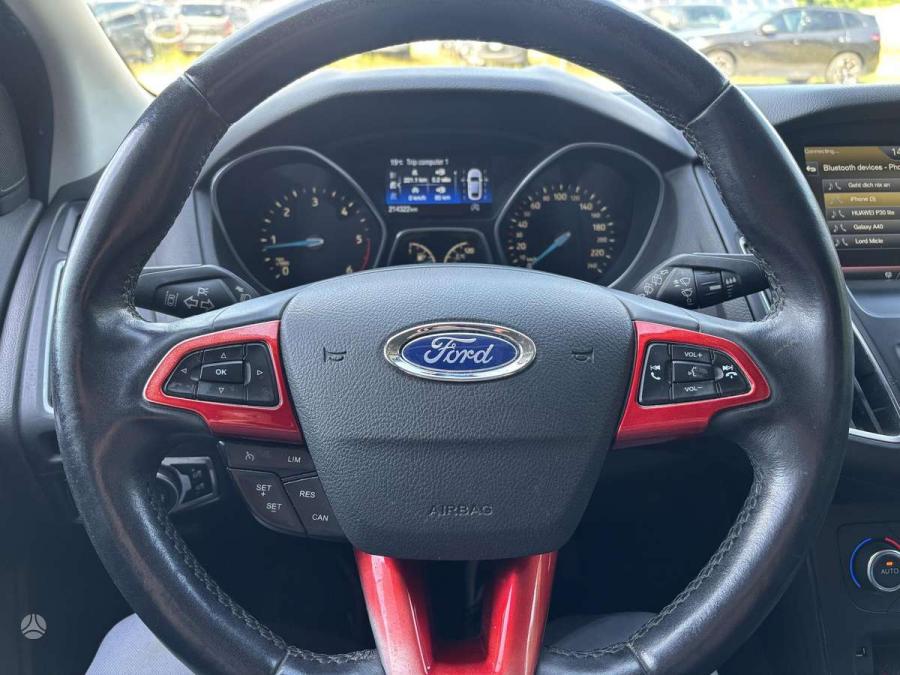 Red Ford Focus 2015 in Klaipeda, with an engine capacity of 1.50 L and mileage of 214 thousand km for 5500 €, photo 18 on AUTOMOTO.COM.LV