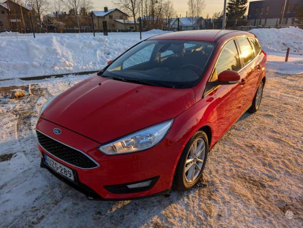 Red Ford Focus 2016 in Kaunas, with an engine capacity of 1.00 L and mileage of 172 thousand km for 4350 €, photo 6 on AUTOMOTO.COM.LV