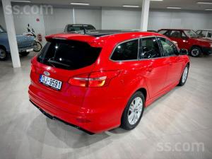Red Ford Focus 2016 in Dobele, with an engine capacity of 1.00 L and mileage of 151 thousand km for 5800 €, photo 4 on AUTOMOTO.COM.LV