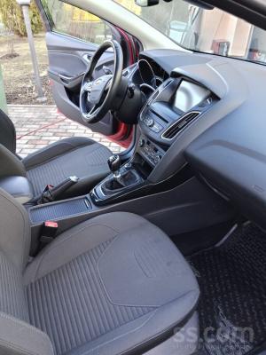 Sarkans Ford Focus 2016 Rīga, ar dzinēja tilpumu 1.40 L un nobraukumu 233 tūkst. km par 7700 €, foto 9 vietnē AUTOMOTO.COM.LV
