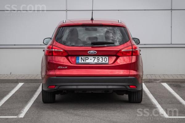 Sarkans Ford Focus 2016 Rīga, ar dzinēja tilpumu 1.50 L un nobraukumu 233 tūkst. km par 4990 €, foto 5 vietnē AUTOMOTO.COM.LV