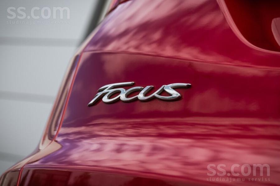 Red Ford Focus 2016 in Riga, with an engine capacity of 1.50 L and mileage of 233 thousand km for 4990 €, photo 8 on AUTOMOTO.COM.LV