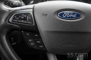 Red Ford Focus 2016 in Riga, with an engine capacity of 1.50 L and mileage of 233 thousand km for 4990 €, photo 17 on AUTOMOTO.COM.LV
