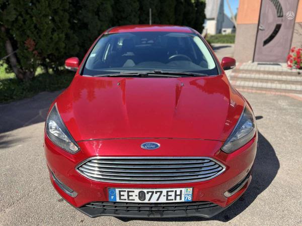 Sarkans Ford Focus 2016 Tauragė, ar dzinēja tilpumu 1.50 L un nobraukumu 240 tūkst. km par 4650 €, foto 9 vietnē AUTOMOTO.COM.LV