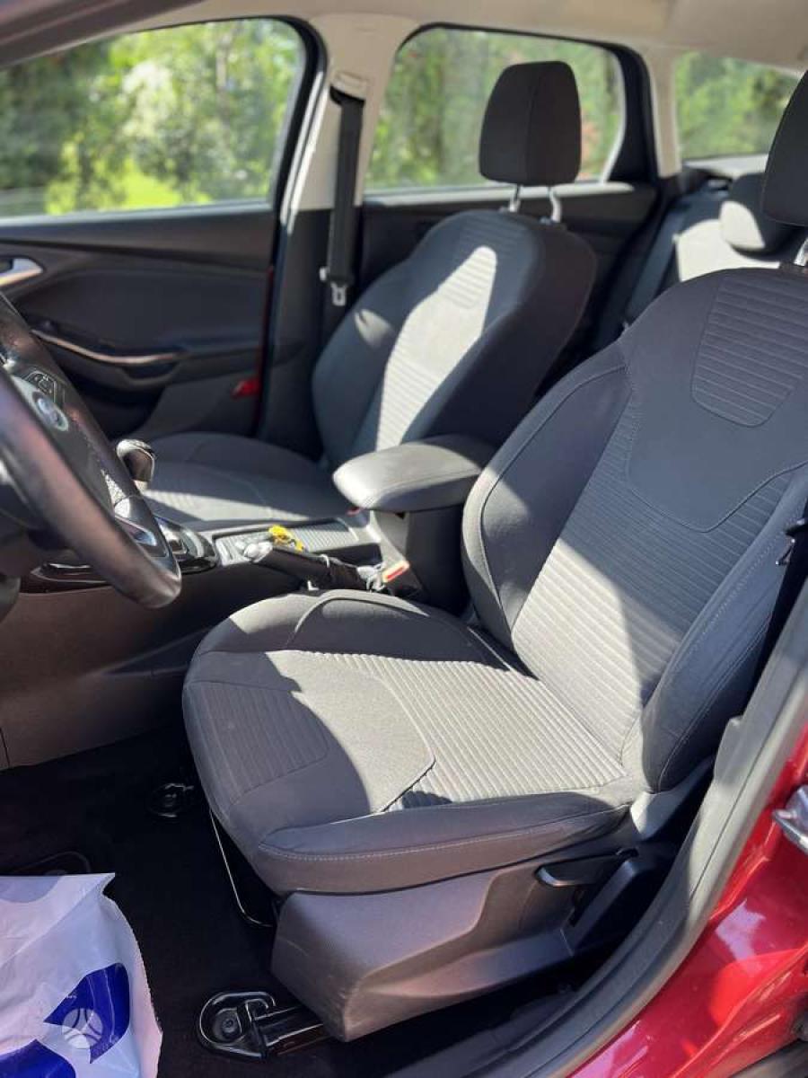 Red Ford Focus 2016 in Taurage, with an engine capacity of 1.50 L and mileage of 240 thousand km for 4650 €, photo 16 on AUTOMOTO.COM.LV