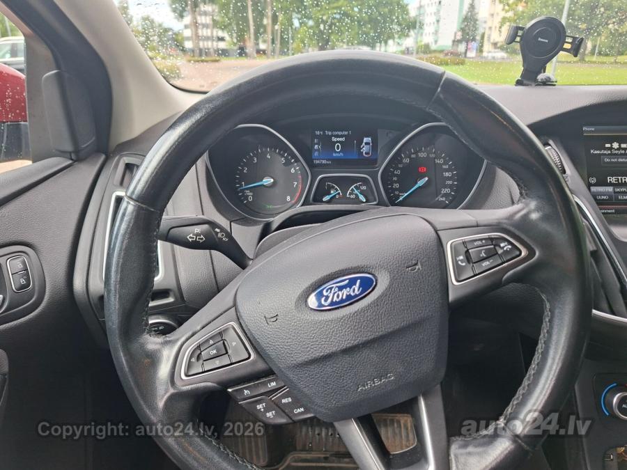 Sarkans Ford Focus 2016 Tallina, ar dzinēja tilpumu 1.50 L un nobraukumu 195 tūkst. km par 5300 €, foto 6 vietnē AUTOMOTO.COM.LV