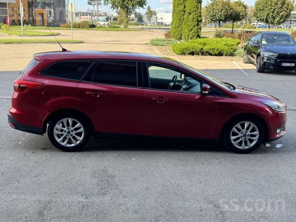 Red Ford Focus 2017 in Riga, with an engine capacity of 1.50 L and mileage of 160 thousand km for 5600 €, photo 9 on AUTOMOTO.COM.LV