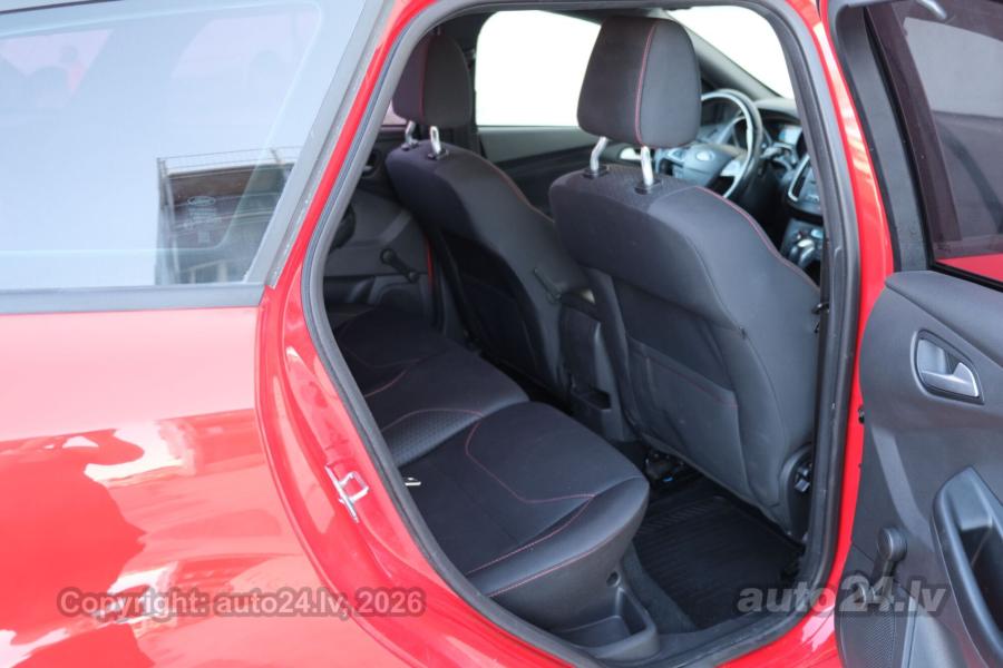 Sarkans Ford Focus 2017 Tallina, ar dzinēja tilpumu 2.00 L un nobraukumu 204 tūkst. km par 7199 €, foto 13 vietnē AUTOMOTO.COM.LV