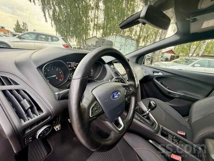 Red Ford Focus 2017 in Riga, with an engine capacity of 1.50 L and mileage of 0 thousand km for 6990 €, photo 17 on AUTOMOTO.COM.LV