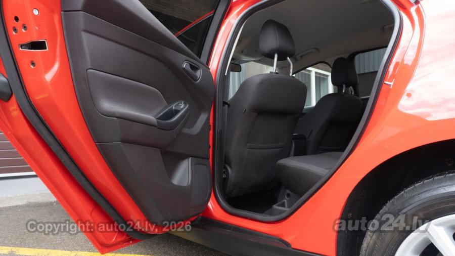 Red Ford Focus 2018 in Tallinn, with an engine capacity of 1.50 L and mileage of 149 thousand km for 8900 €, photo 13 on AUTOMOTO.COM.LV