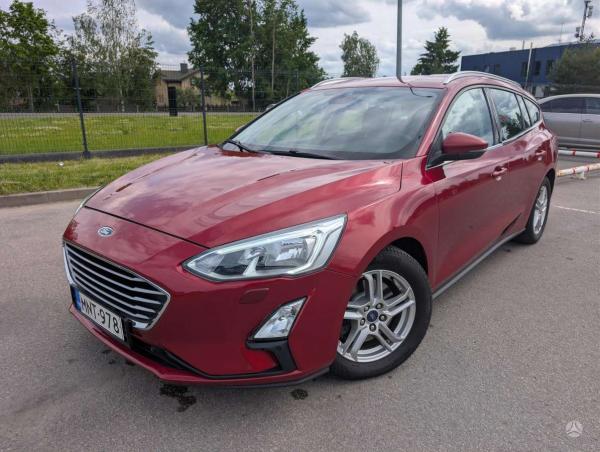 Red Ford Focus 2019 in Kaunas, with an engine capacity of 1.00 L and mileage of 289 thousand km for 6700 €, photo 3 on AUTOMOTO.COM.LV