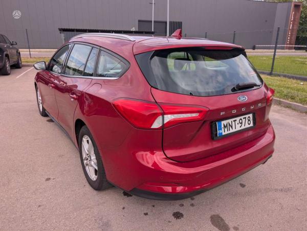 Red Ford Focus 2019 in Kaunas, with an engine capacity of 1.00 L and mileage of 289 thousand km for 6700 €, photo 7 on AUTOMOTO.COM.LV