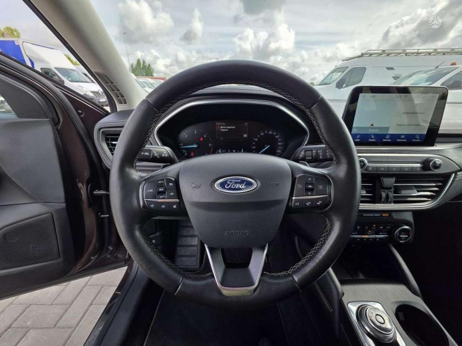 Sarkans Ford Focus 2019 Tauragė, ar dzinēja tilpumu 1.50 L un nobraukumu 210 tūkst. km par 7900 €, foto 17 vietnē AUTOMOTO.COM.LV