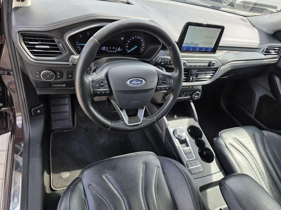 Sarkans Ford Focus 2019 Tauragė, ar dzinēja tilpumu 1.50 L un nobraukumu 210 tūkst. km par 7900 €, foto 22 vietnē AUTOMOTO.COM.LV