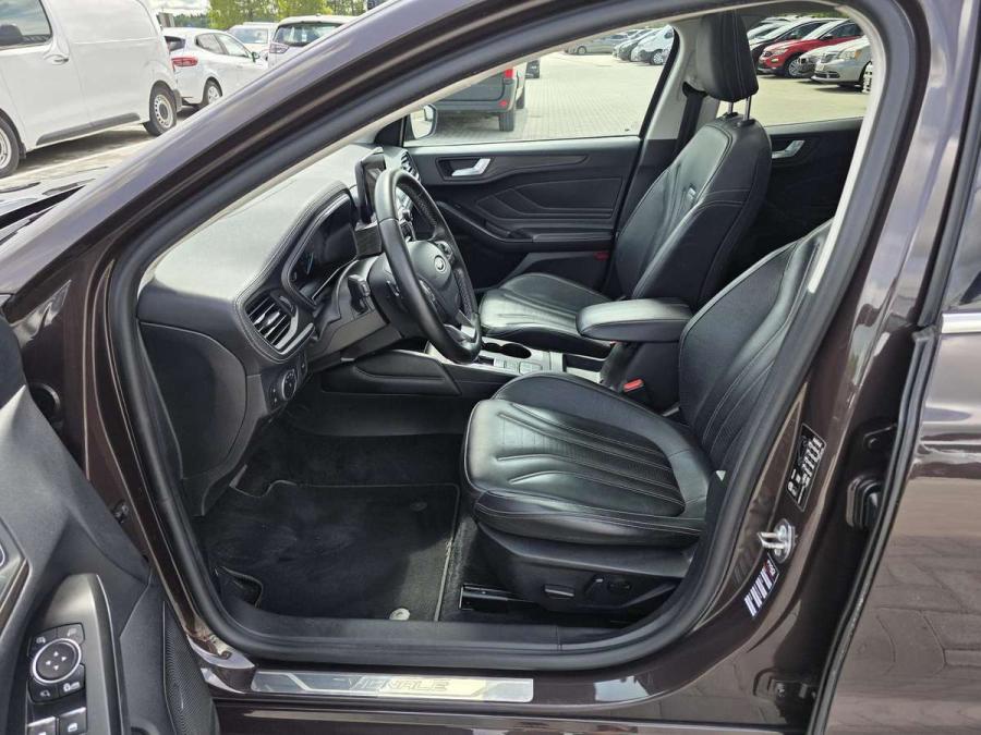 Sarkans Ford Focus 2019 Tauragė, ar dzinēja tilpumu 1.50 L un nobraukumu 210 tūkst. km par 7900 €, foto 23 vietnē AUTOMOTO.COM.LV