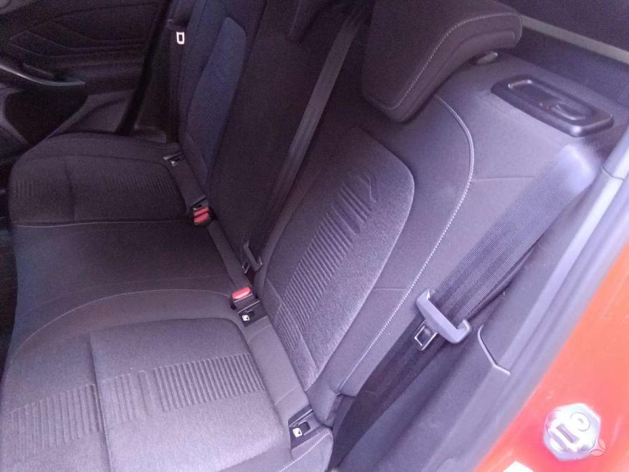 Sarkans Ford Focus 2019 Panevēža, ar dzinēja tilpumu 1.00 L un nobraukumu 57 tūkst. km par 10700 €, foto 1 vietnē AUTOMOTO.COM.LV
