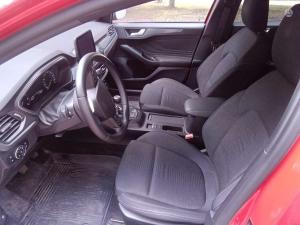 Sarkans Ford Focus 2019 Panevēža, ar dzinēja tilpumu 1.00 L un nobraukumu 57 tūkst. km par 10700 €, foto 19 vietnē AUTOMOTO.COM.LV