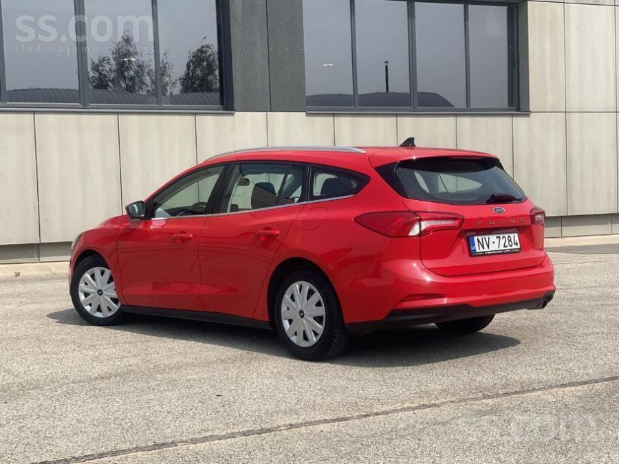 Sarkans Ford Focus 2020 Rīga, ar dzinēja tilpumu 1.50 L un nobraukumu 181 tūkst. km par 8490 €, foto 7 vietnē AUTOMOTO.COM.LV