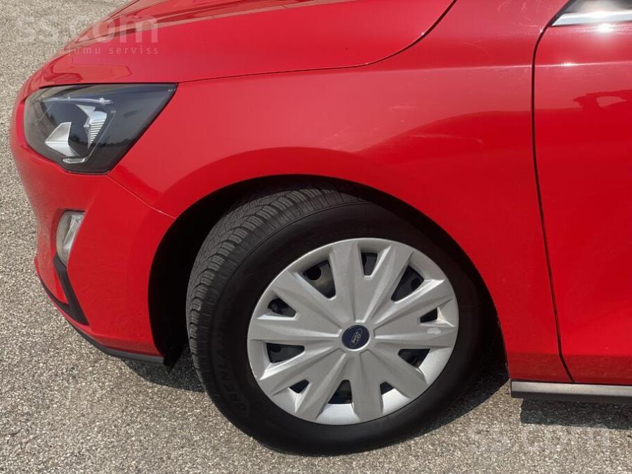 Sarkans Ford Focus 2020 Rīga, ar dzinēja tilpumu 1.50 L un nobraukumu 181 tūkst. km par 8490 €, foto 14 vietnē AUTOMOTO.COM.LV