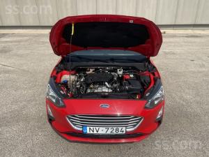 Sarkans Ford Focus 2020 Rīga, ar dzinēja tilpumu 1.50 L un nobraukumu 181 tūkst. km par 8490 €, foto 18 vietnē AUTOMOTO.COM.LV