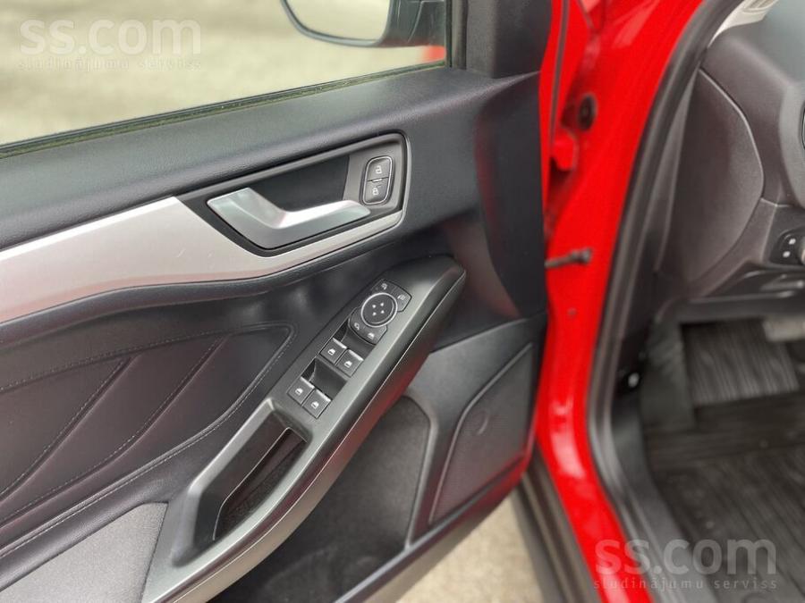 Sarkans Ford Focus 2020 Rīga, ar dzinēja tilpumu 1.50 L un nobraukumu 181 tūkst. km par 8490 €, foto 20 vietnē AUTOMOTO.COM.LV