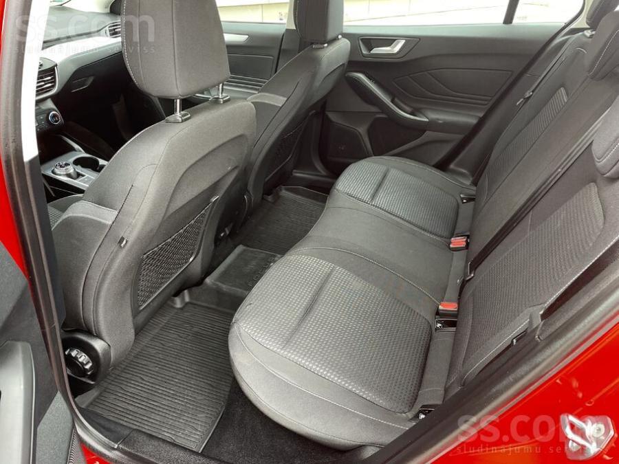 Sarkans Ford Focus 2020 Rīga, ar dzinēja tilpumu 1.50 L un nobraukumu 181 tūkst. km par 8490 €, foto 26 vietnē AUTOMOTO.COM.LV