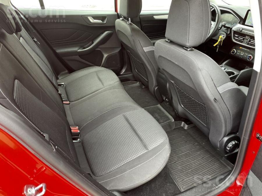 Sarkans Ford Focus 2020 Rīga, ar dzinēja tilpumu 1.50 L un nobraukumu 181 tūkst. km par 8490 €, foto 28 vietnē AUTOMOTO.COM.LV