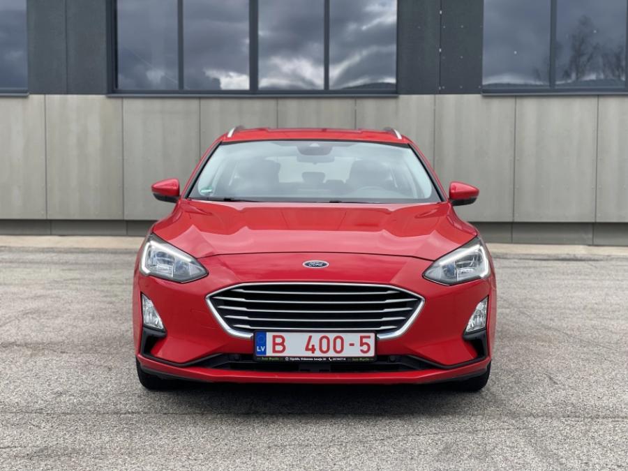 Red Ford Focus 2020 in Riga, with an engine capacity of 1.50 L and mileage of 181 thousand km for 11499 €, photo 3 on AUTOMOTO.COM.LV