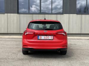 Red Ford Focus 2020 in Riga, with an engine capacity of 1.50 L and mileage of 181 thousand km for 11499 €, photo 6 on AUTOMOTO.COM.LV