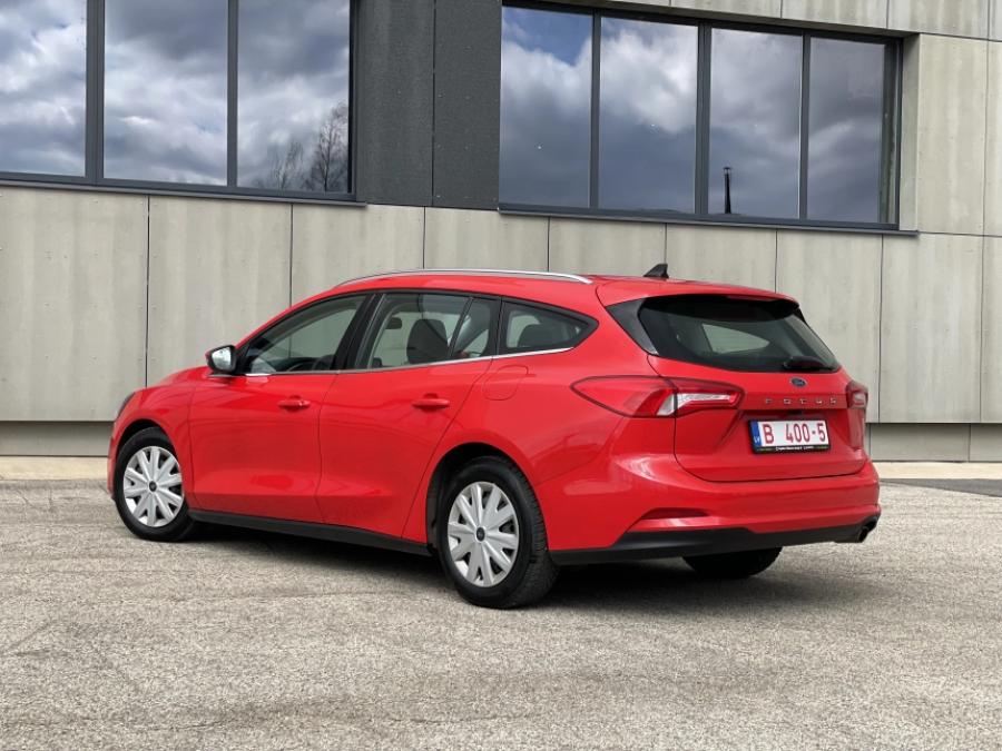 Red Ford Focus 2020 in Riga, with an engine capacity of 1.50 L and mileage of 181 thousand km for 11499 €, photo 7 on AUTOMOTO.COM.LV