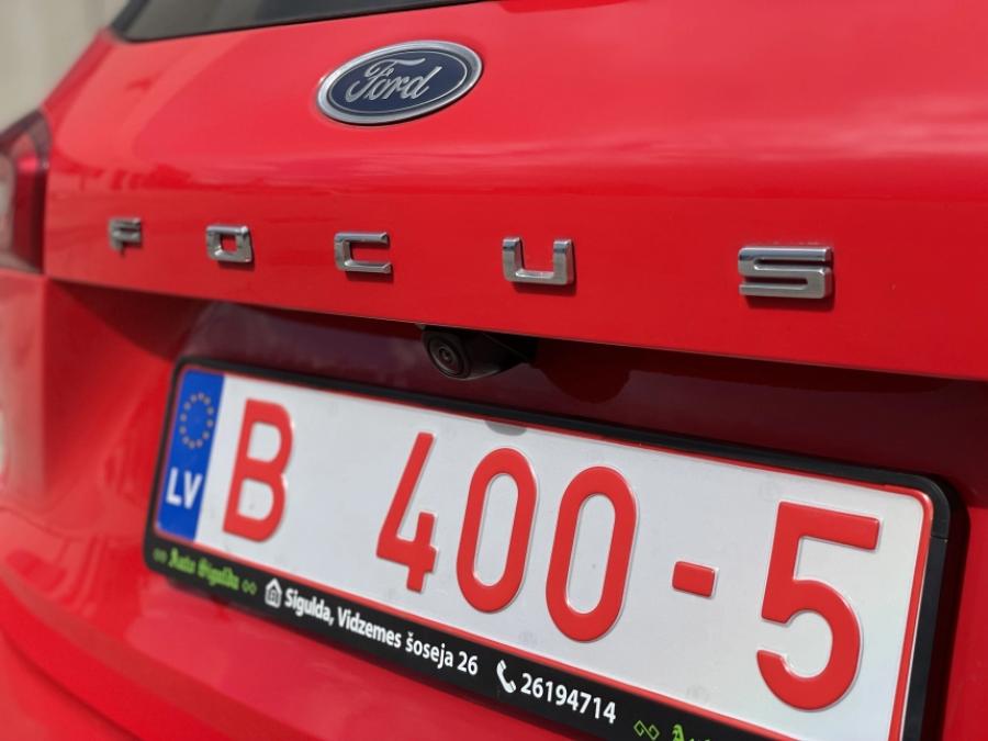 Red Ford Focus 2020 in Riga, with an engine capacity of 1.50 L and mileage of 181 thousand km for 11499 €, photo 12 on AUTOMOTO.COM.LV