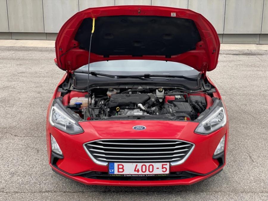 Red Ford Focus 2020 in Riga, with an engine capacity of 1.50 L and mileage of 181 thousand km for 11499 €, photo 13 on AUTOMOTO.COM.LV