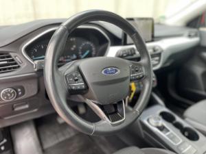 Red Ford Focus 2020 in Riga, with an engine capacity of 1.50 L and mileage of 181 thousand km for 11499 €, photo 21 on AUTOMOTO.COM.LV