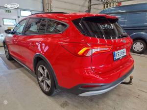 Red Ford Focus 2020 in Siauliai, with an engine capacity of 1.50 L and mileage of 172 thousand km for 9500 €, photo 4 on AUTOMOTO.COM.LV