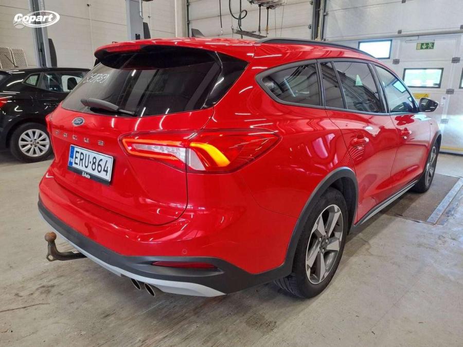 Red Ford Focus 2020 in Siauliai, with an engine capacity of 1.50 L and mileage of 172 thousand km for 9500 €, photo 5 on AUTOMOTO.COM.LV