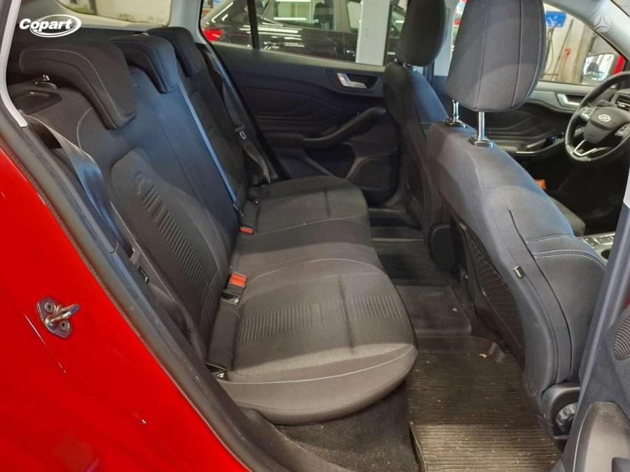 Red Ford Focus 2020 in Siauliai, with an engine capacity of 1.50 L and mileage of 172 thousand km for 9500 €, photo 7 on AUTOMOTO.COM.LV