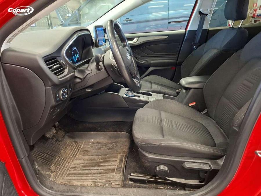 Red Ford Focus 2020 in Siauliai, with an engine capacity of 1.50 L and mileage of 172 thousand km for 9500 €, photo 12 on AUTOMOTO.COM.LV