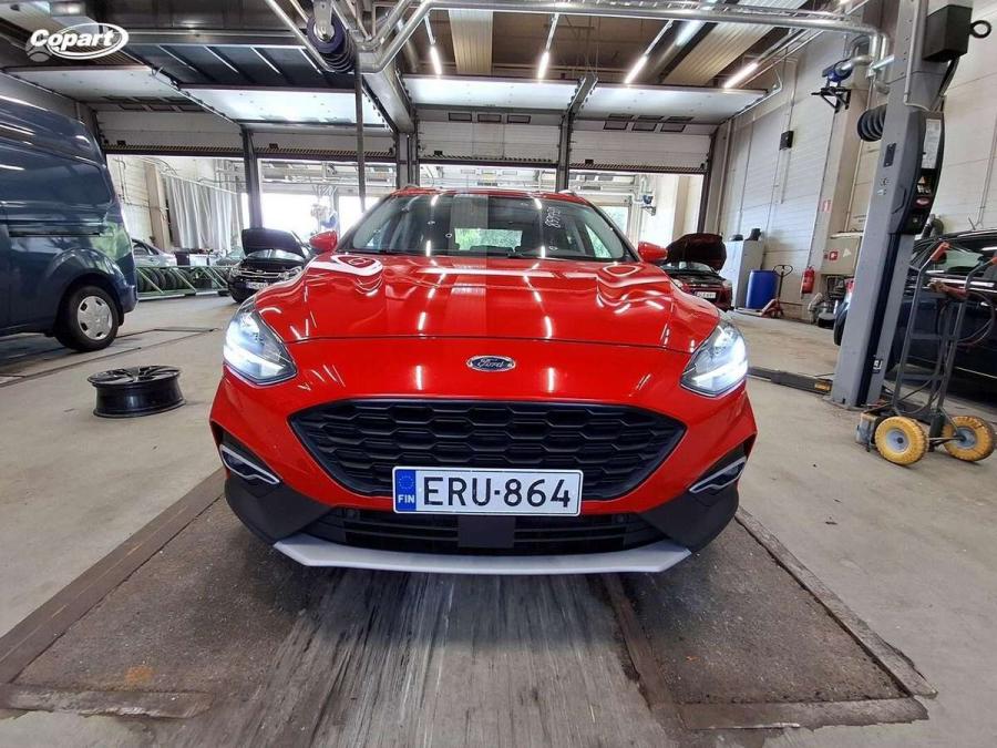 Red Ford Focus 2020 in Siauliai, with an engine capacity of 1.50 L and mileage of 172 thousand km for 9500 €, photo 13 on AUTOMOTO.COM.LV