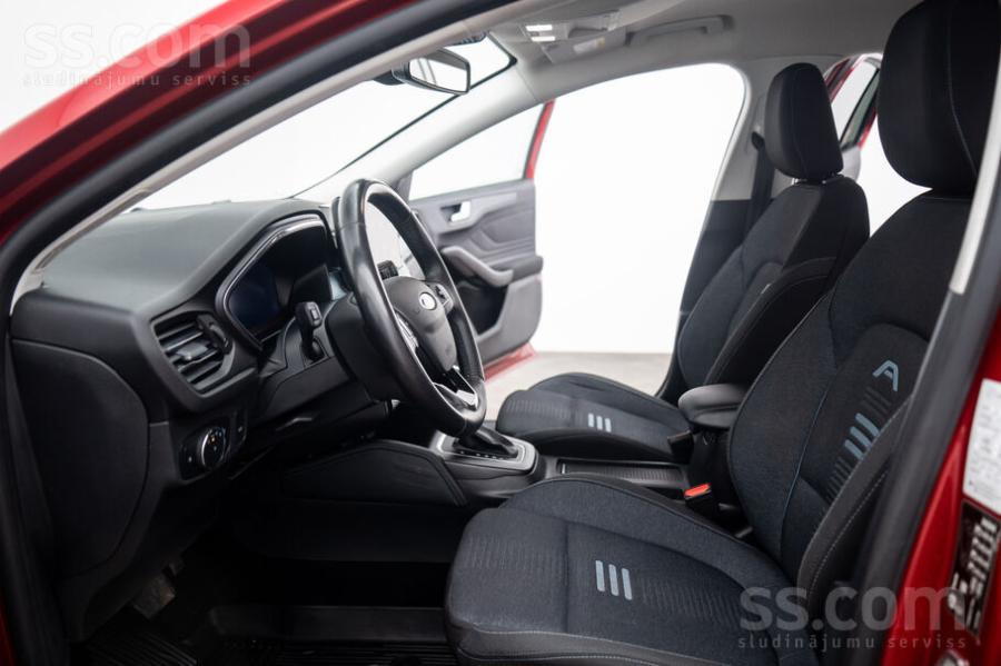 Sarkans Ford Focus 2023 Rīga, ar dzinēja tilpumu 1.00 L un nobraukumu 155 tūkst. km par 13999 €, foto 8 vietnē AUTOMOTO.COM.LV