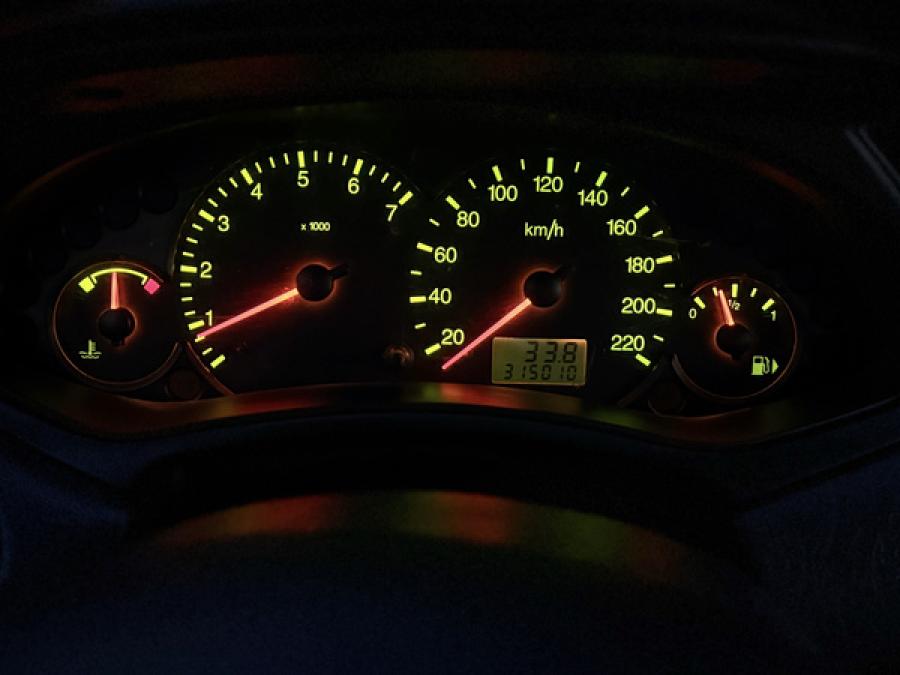 Ford Focus 2002 Tallina, ar dzinēja tilpumu 1.60 L un nobraukumu 300 tūkst. km par 799 €, foto 16 vietnē AUTOMOTO.COM.LV