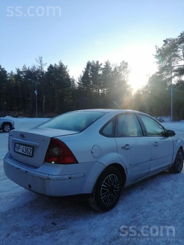Ford Focus 2005 in Talsi, with an engine capacity of 1.60 L and mileage of 189 thousand km for 1300 €, photo 4 on AUTOMOTO.COM.LV