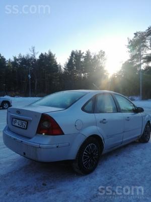 Ford Focus 2005 in Talsi, with an engine capacity of 1.60 L and mileage of 189 thousand km for 1300 €, photo 4 on AUTOMOTO.COM.LV