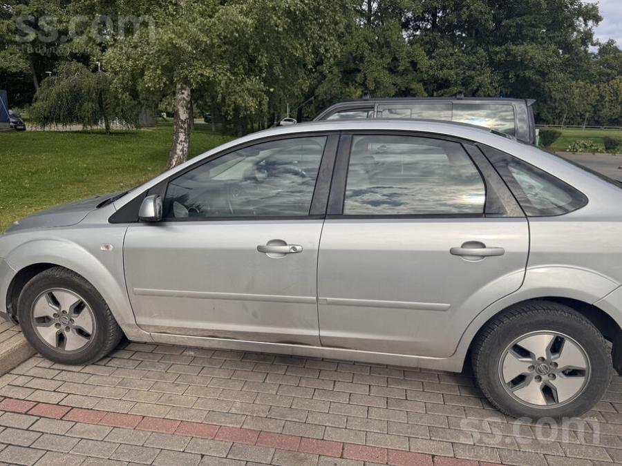 Ford Focus 2007 Jūrmala, ar dzinēja tilpumu 1.60 L un nobraukumu 280 tūkst. km par 850 €, foto 5 vietnē AUTOMOTO.COM.LV