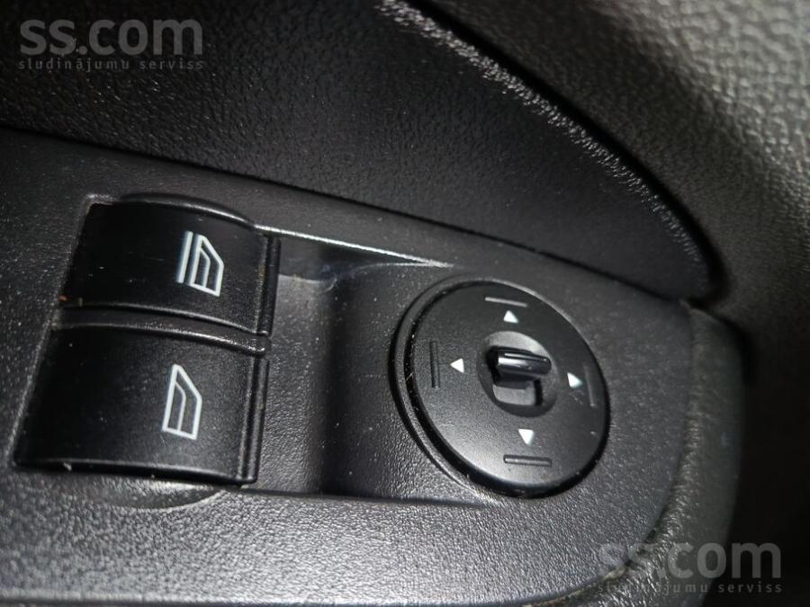 Ford Focus 2007 Rīga, ar dzinēja tilpumu 1.60 L un nobraukumu 213 tūkst. km par 1550 €, foto 8 vietnē AUTOMOTO.COM.LV