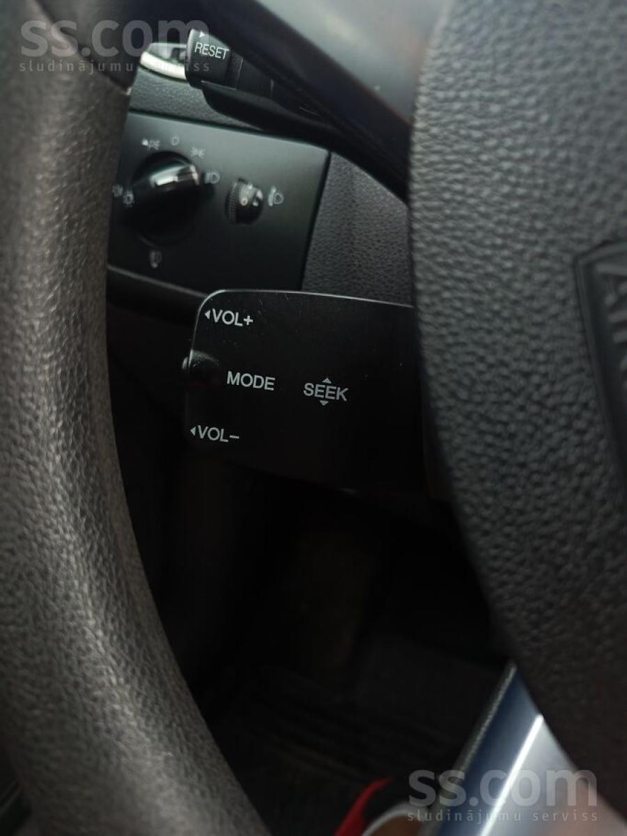 Ford Focus 2007 Rīga, ar dzinēja tilpumu 1.60 L un nobraukumu 213 tūkst. km par 1550 €, foto 9 vietnē AUTOMOTO.COM.LV