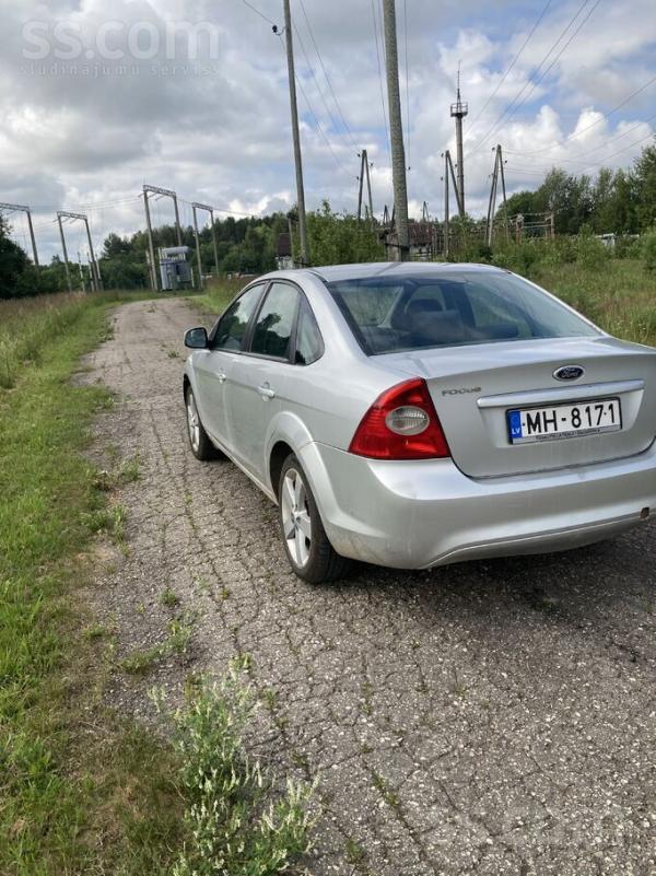 Ford Focus 2008 in Rezekne, with an engine capacity of 1.60 L and mileage of 309 thousand km for 600 €, photo 7 on AUTOMOTO.COM.LV